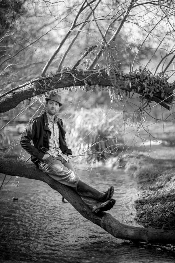 A portrait session with actor Nik Howden in a stream