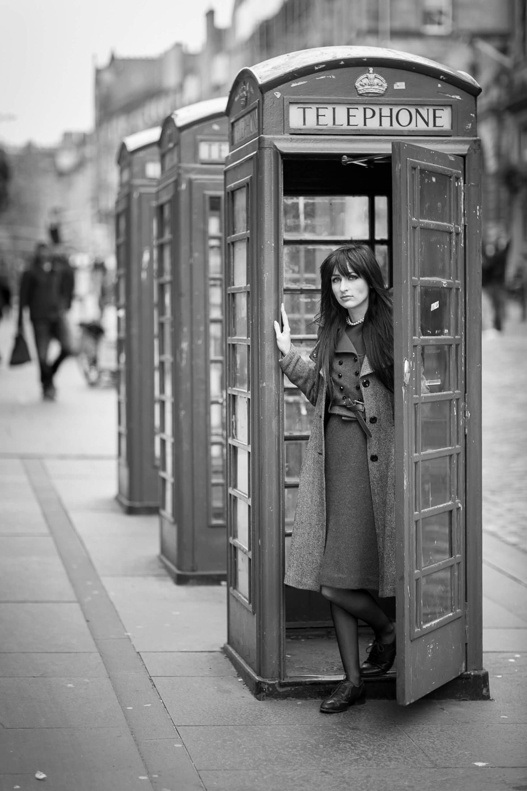 The Edinburgh Walkabout - Pt 1 of 2 : Fashion Model Photo Shoot with ...